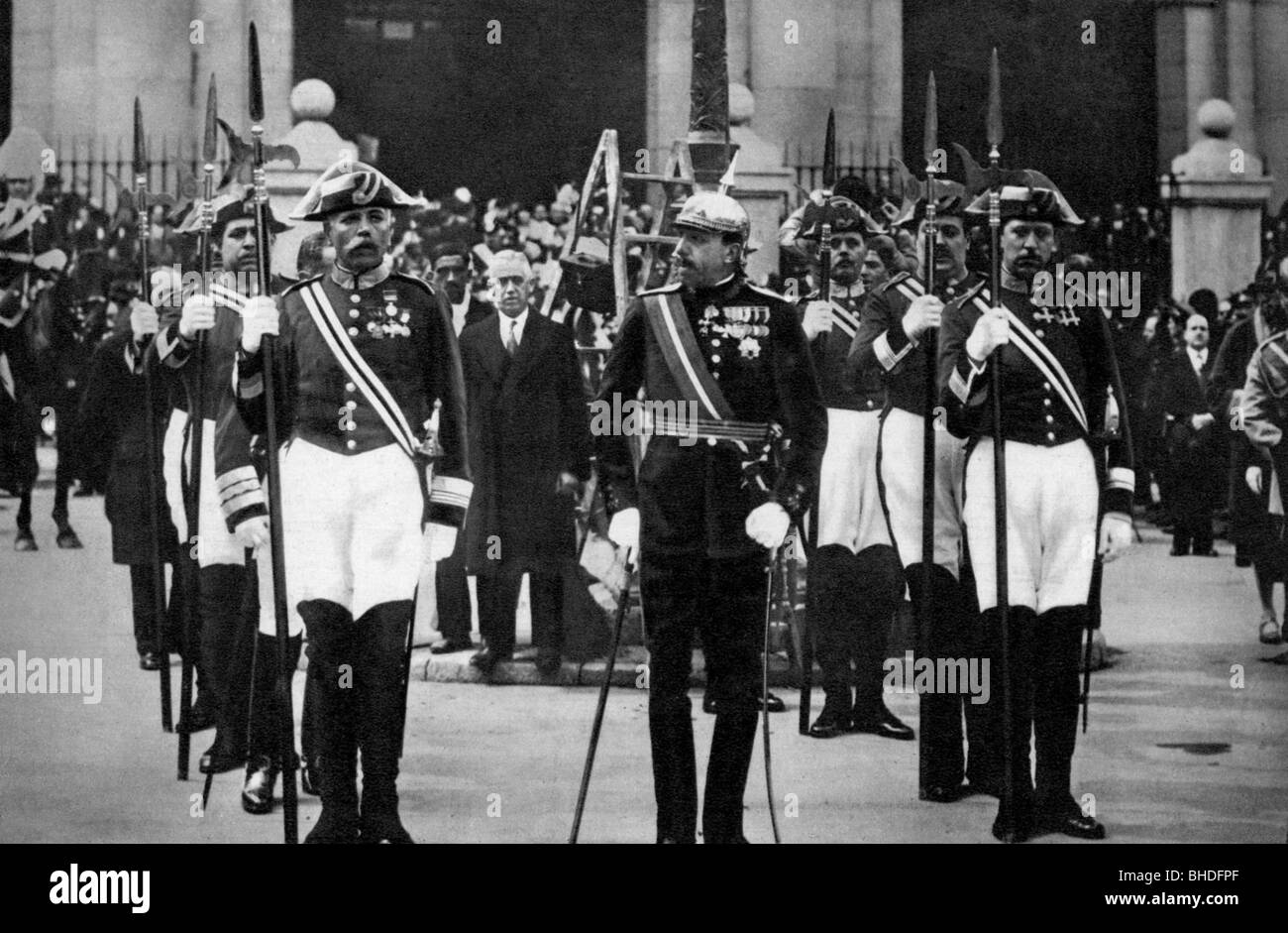 Spain military parade Black and White Stock Photos & Images - Alamy