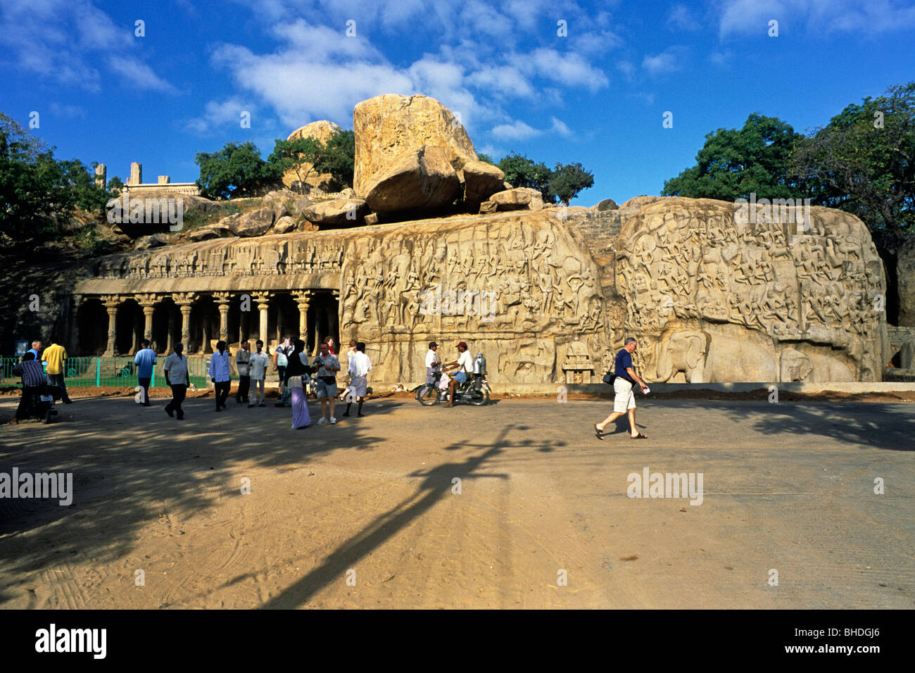 7th century Arjuna Penance world largest stone bas relief at ...