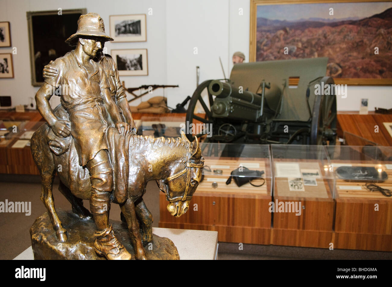 CANBERRA, Australia - Statue of Simpson and his Donkey at the ...