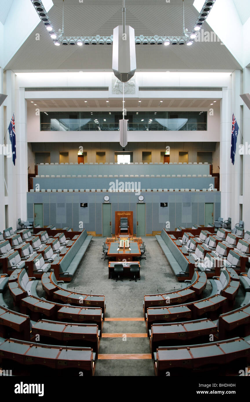 Inside house of commons chamber hi-res stock photography and images - Alamy