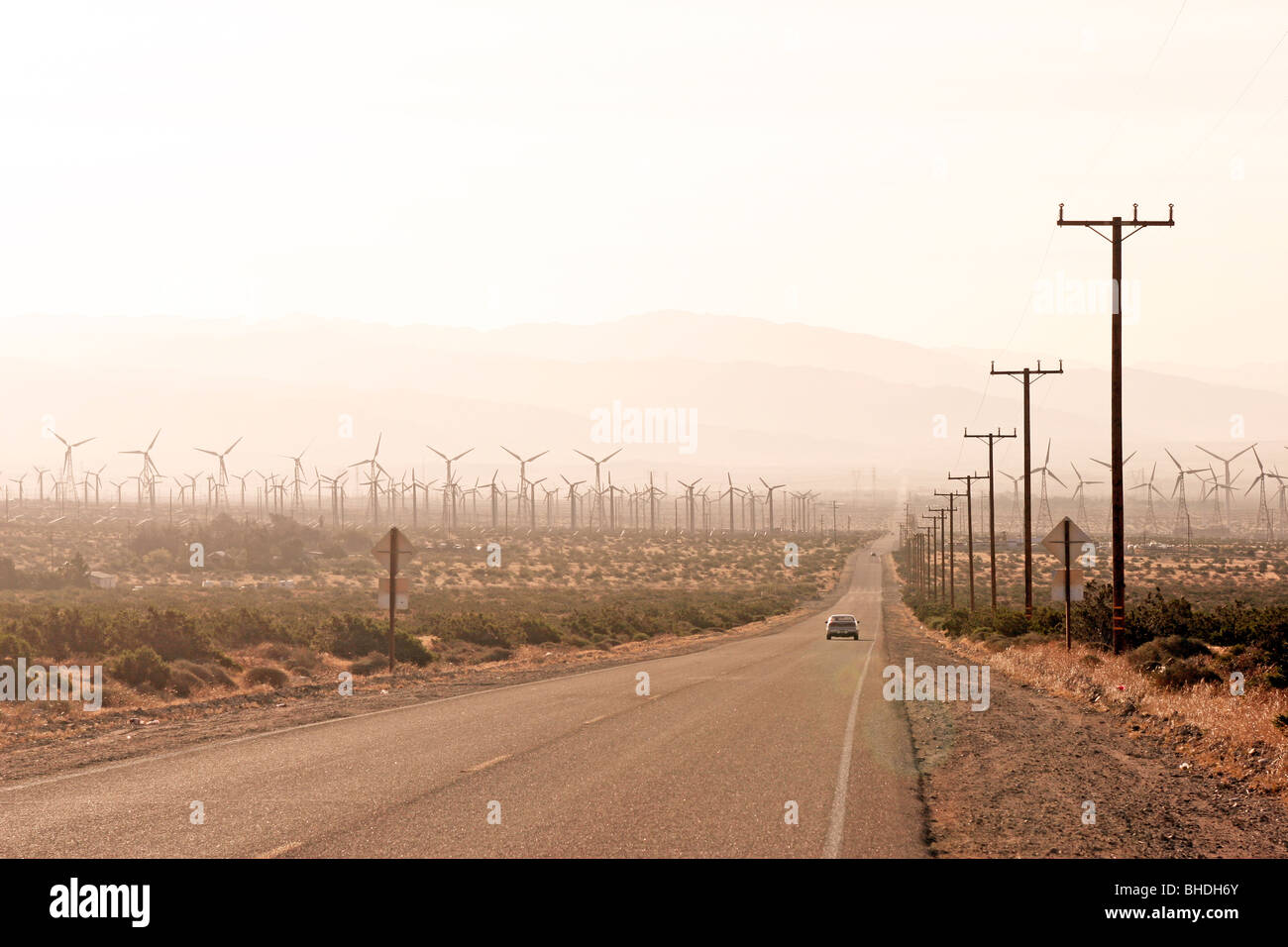 Long rows wind turbines hi-res stock photography and images - Alamy