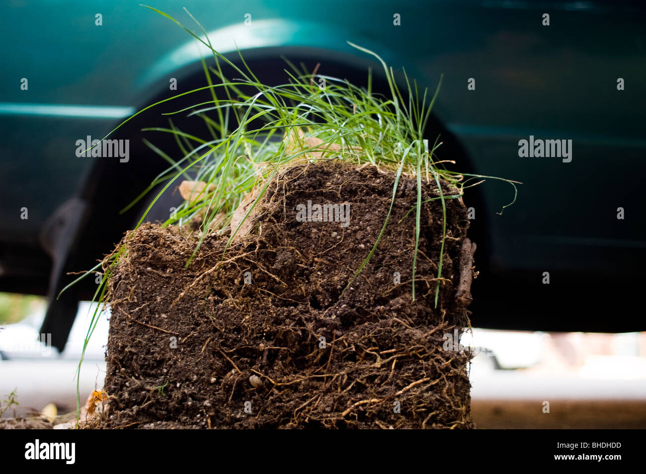 Cubed car hi-res stock photography and images - Alamy