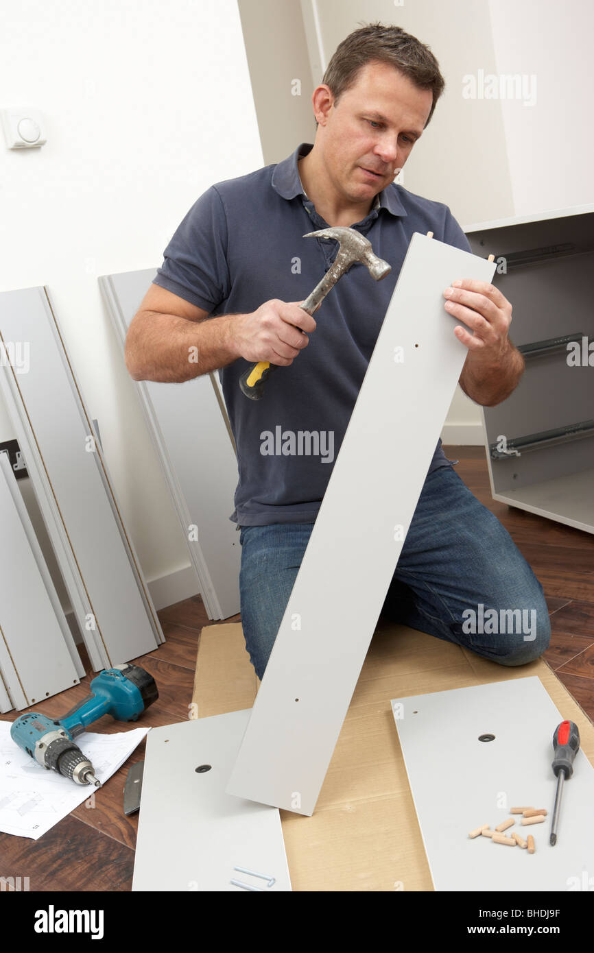 Flat pack furniture hi-res stock photography and images - Alamy