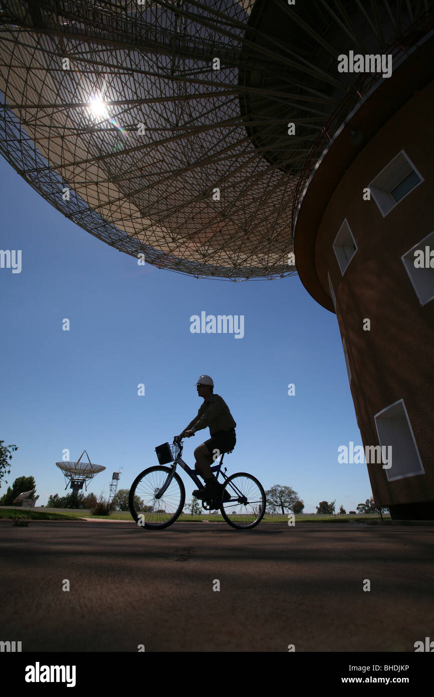 Australian radio astronomy observatory hi-res stock photography and ...
