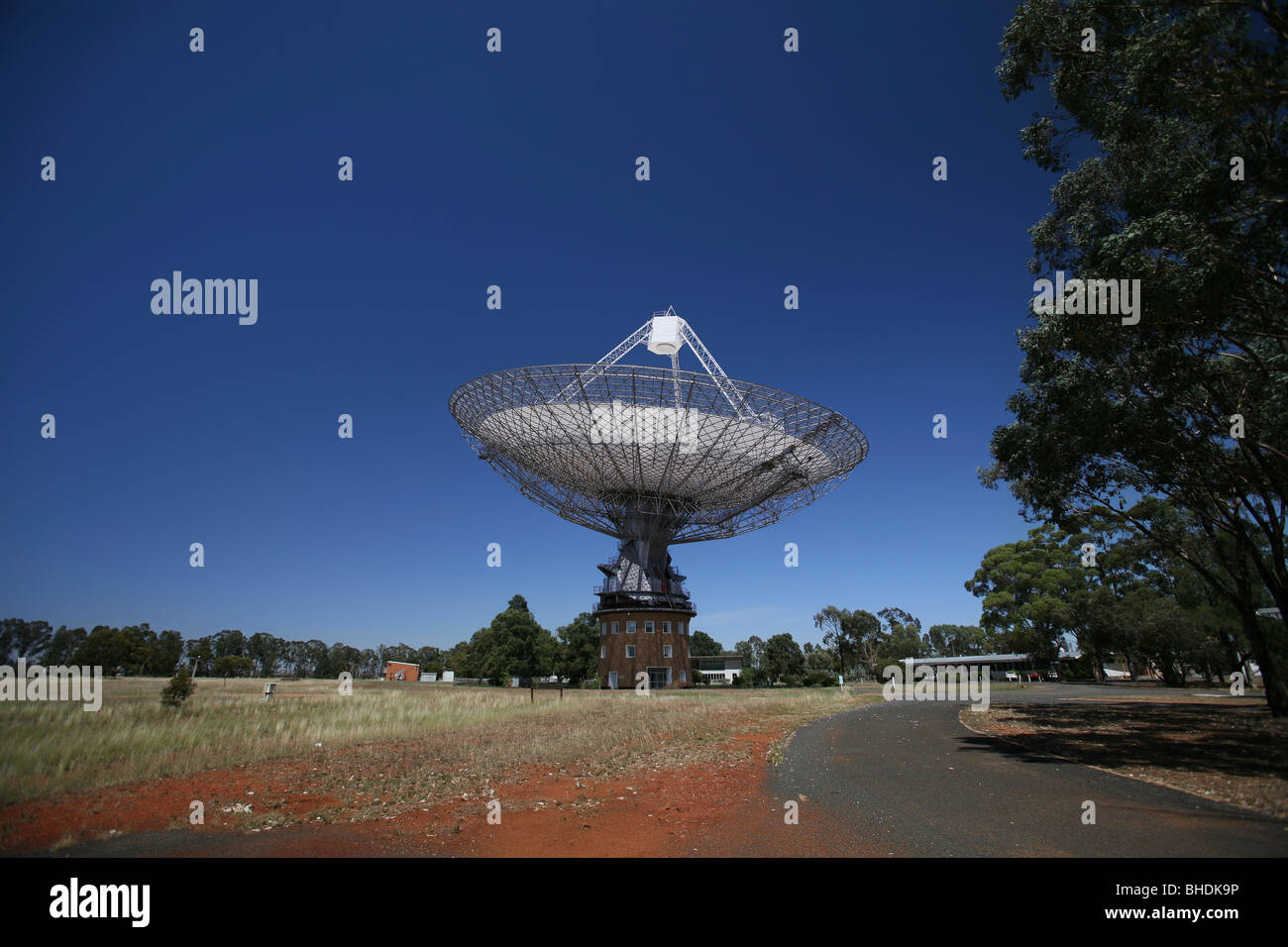 Parkes observatory telescope hi-res stock photography and images - Alamy