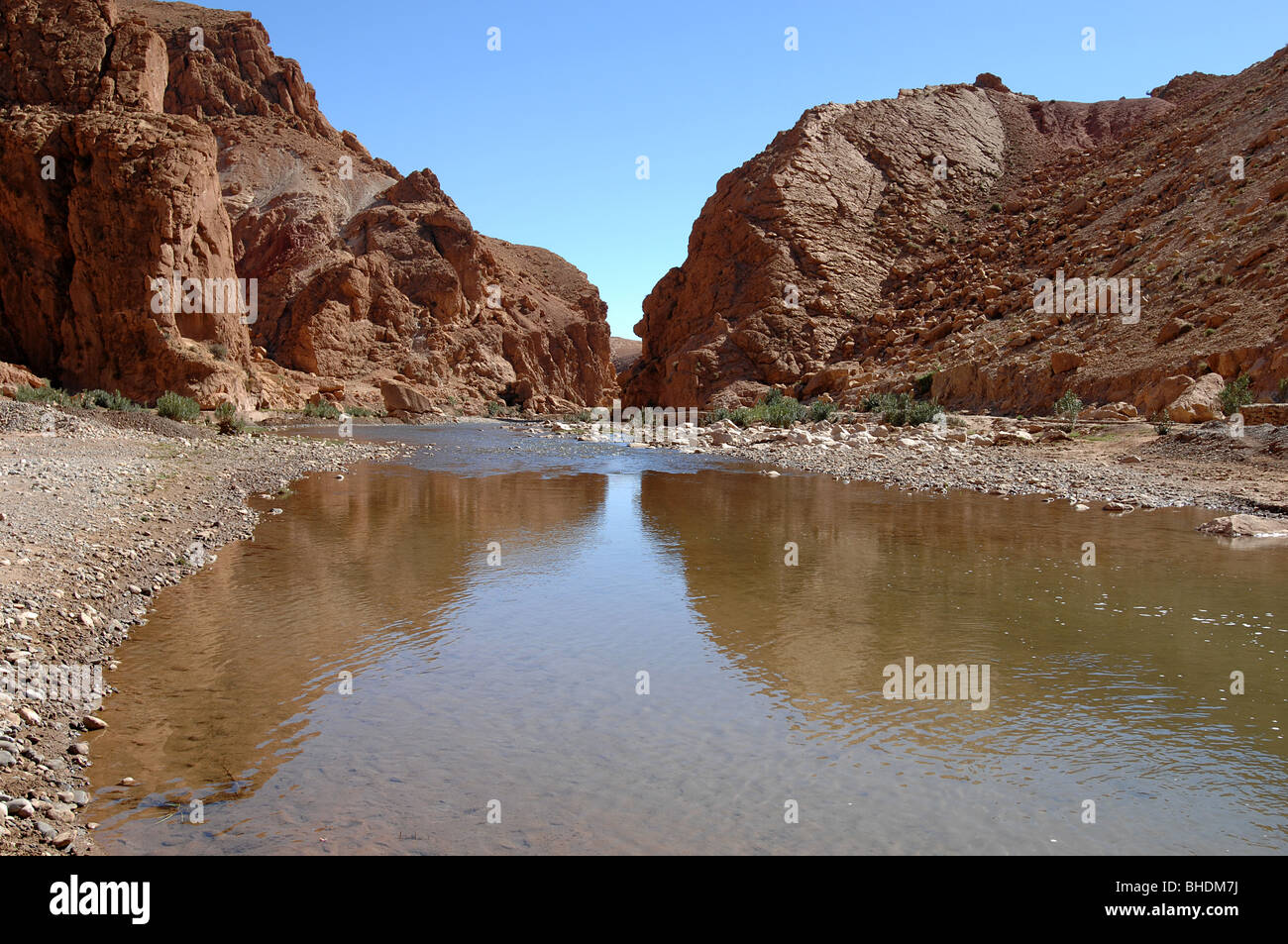 A little canyon near the Sahara desert Border Stock Photo - Alamy