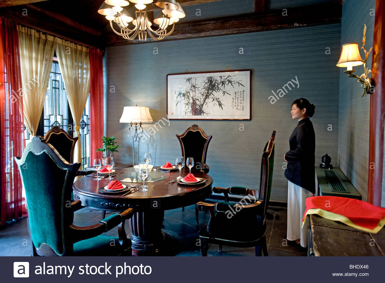 China Restaurant Table High Resolution Stock Photography and Images - Alamy