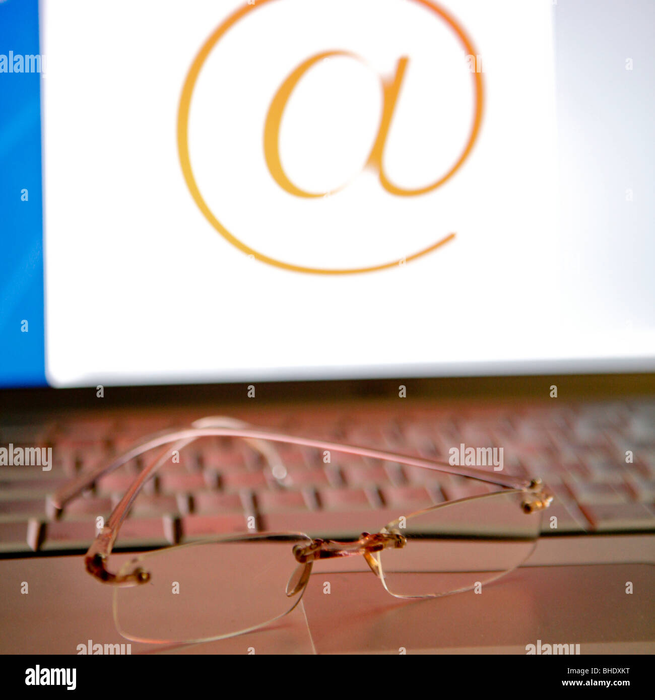 Email computer hi-res stock photography and images - Alamy