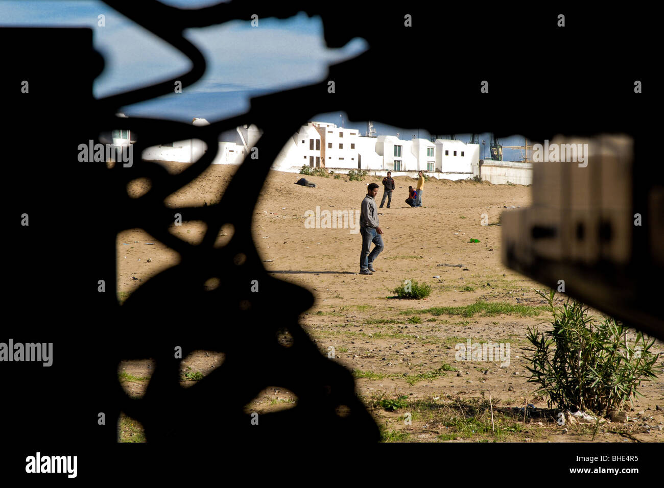 Young Moroccan fugitives trying to hide between the wheels in the ...