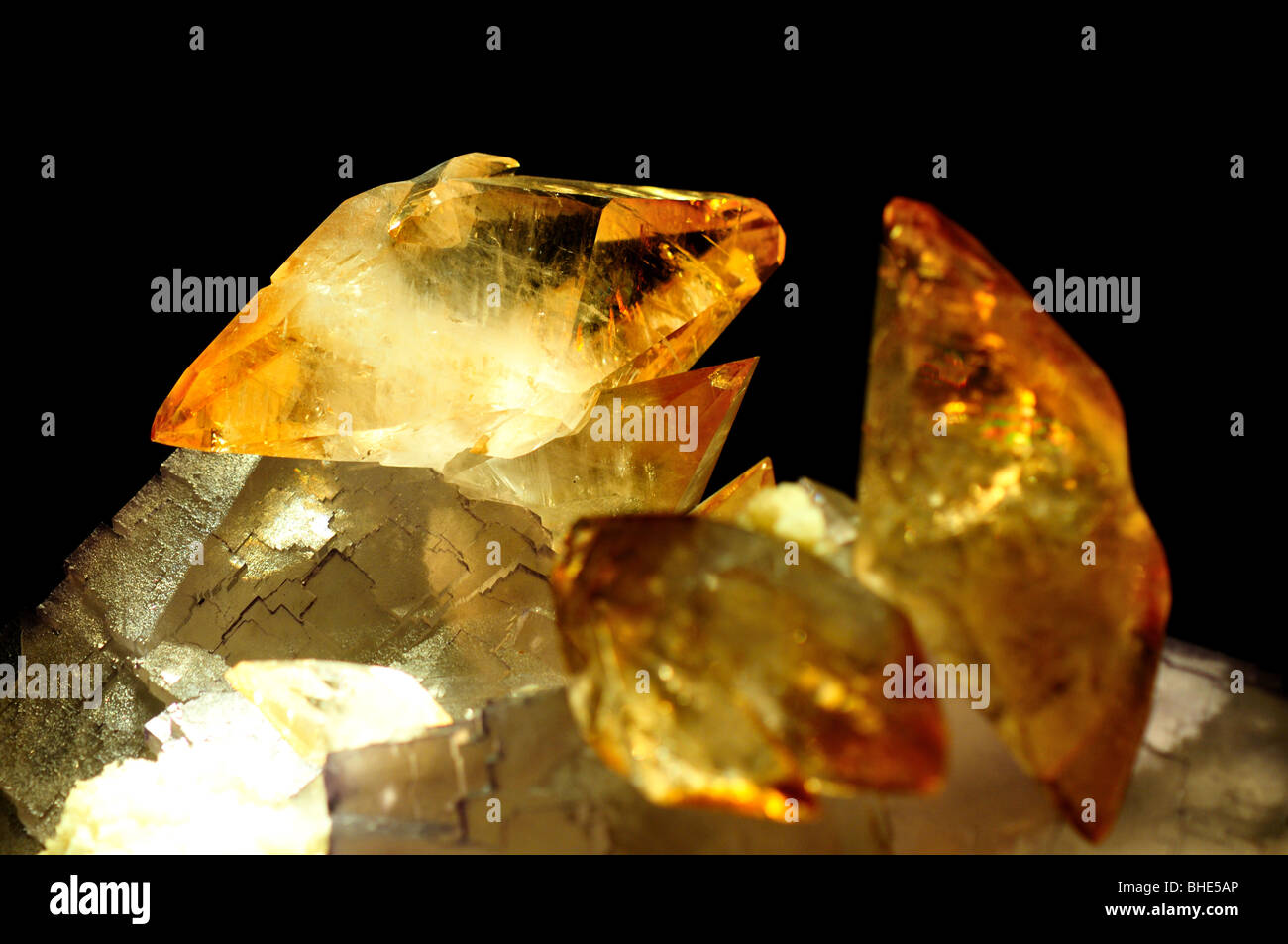 Calcium carbonate crystals hi-res stock photography and images - Alamy