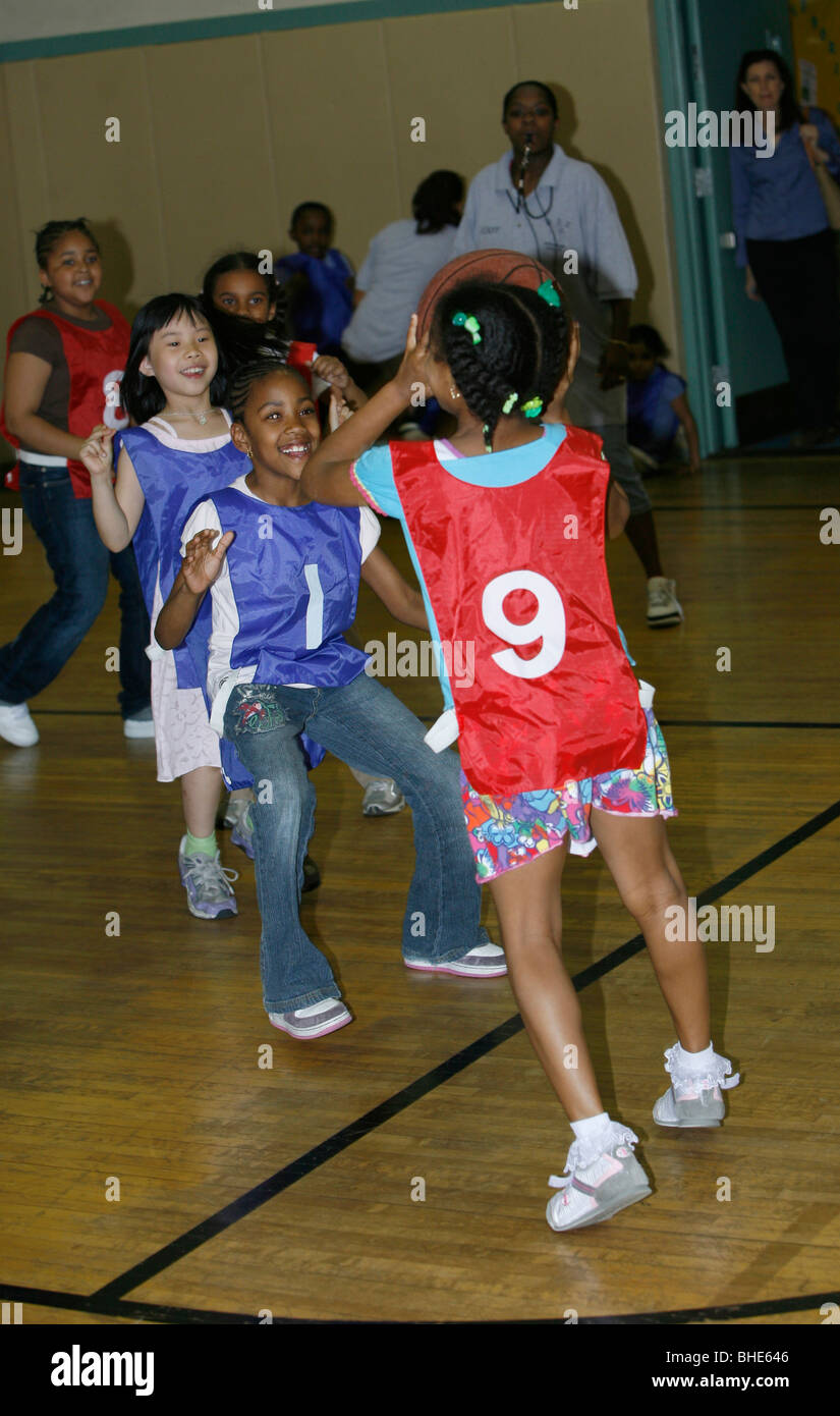 Group community sports hi-res stock photography and images - Alamy
