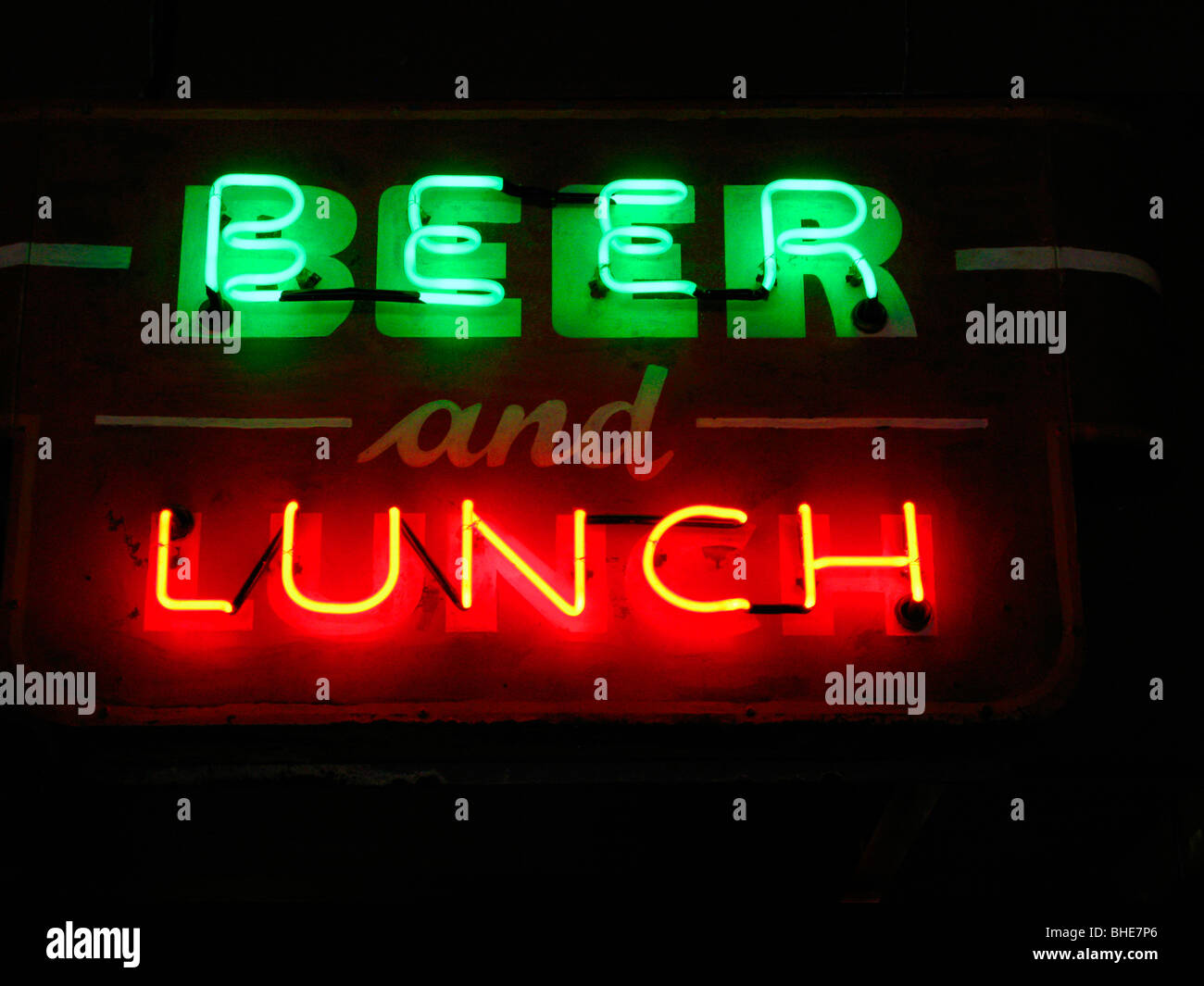 Lunch sign hi-res stock photography and images - Alamy