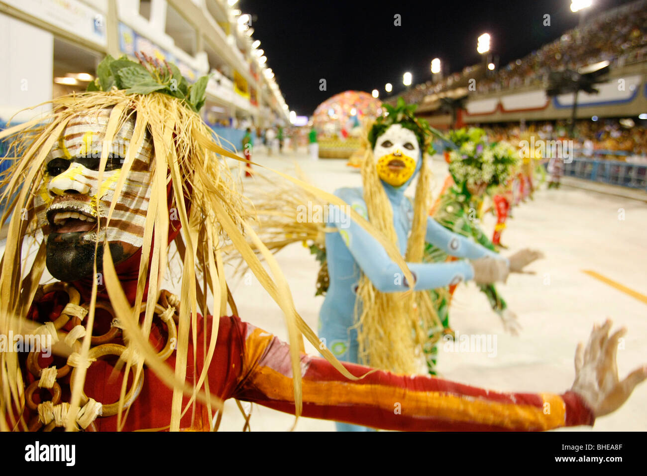 Samba School show in Sambodromo at the start of the Carnival 2010, Rio ...