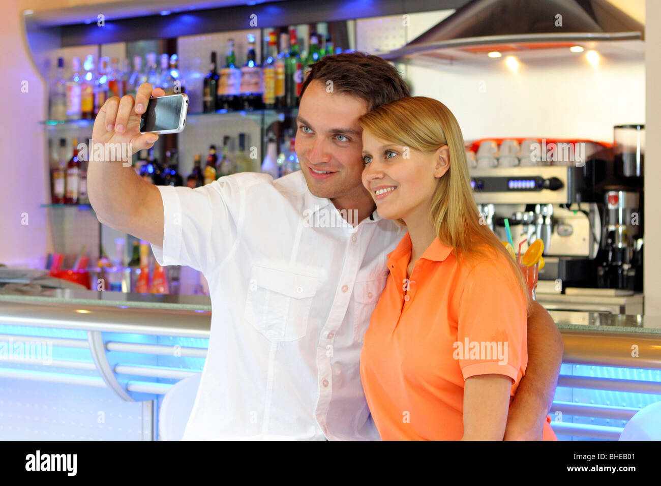Bar tender teen hi-res stock photography and images - Alamy