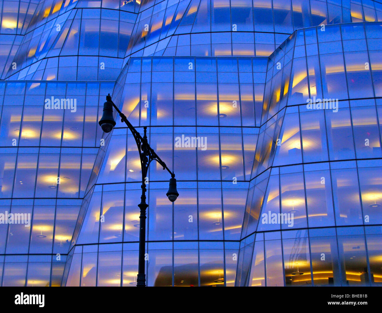 IAC building Frank Gehry Stock Photo - Alamy