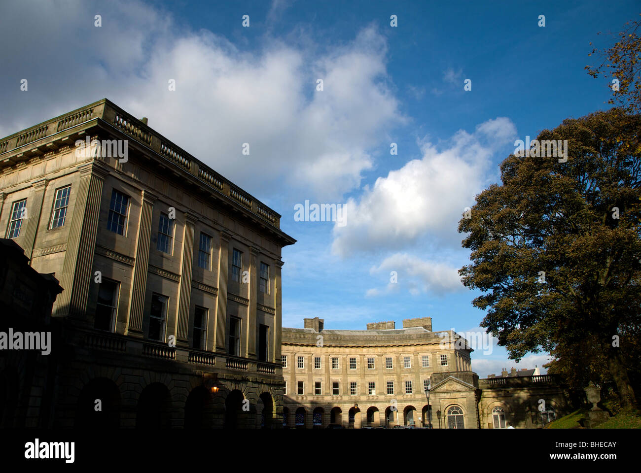 Crescent building hi-res stock photography and images - Alamy