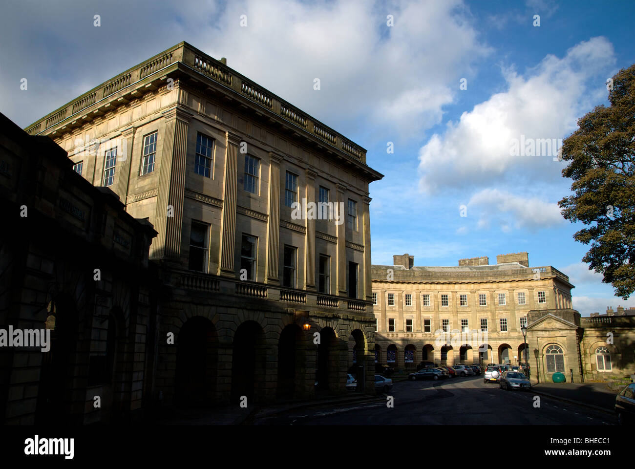 Crescent building hi-res stock photography and images - Alamy