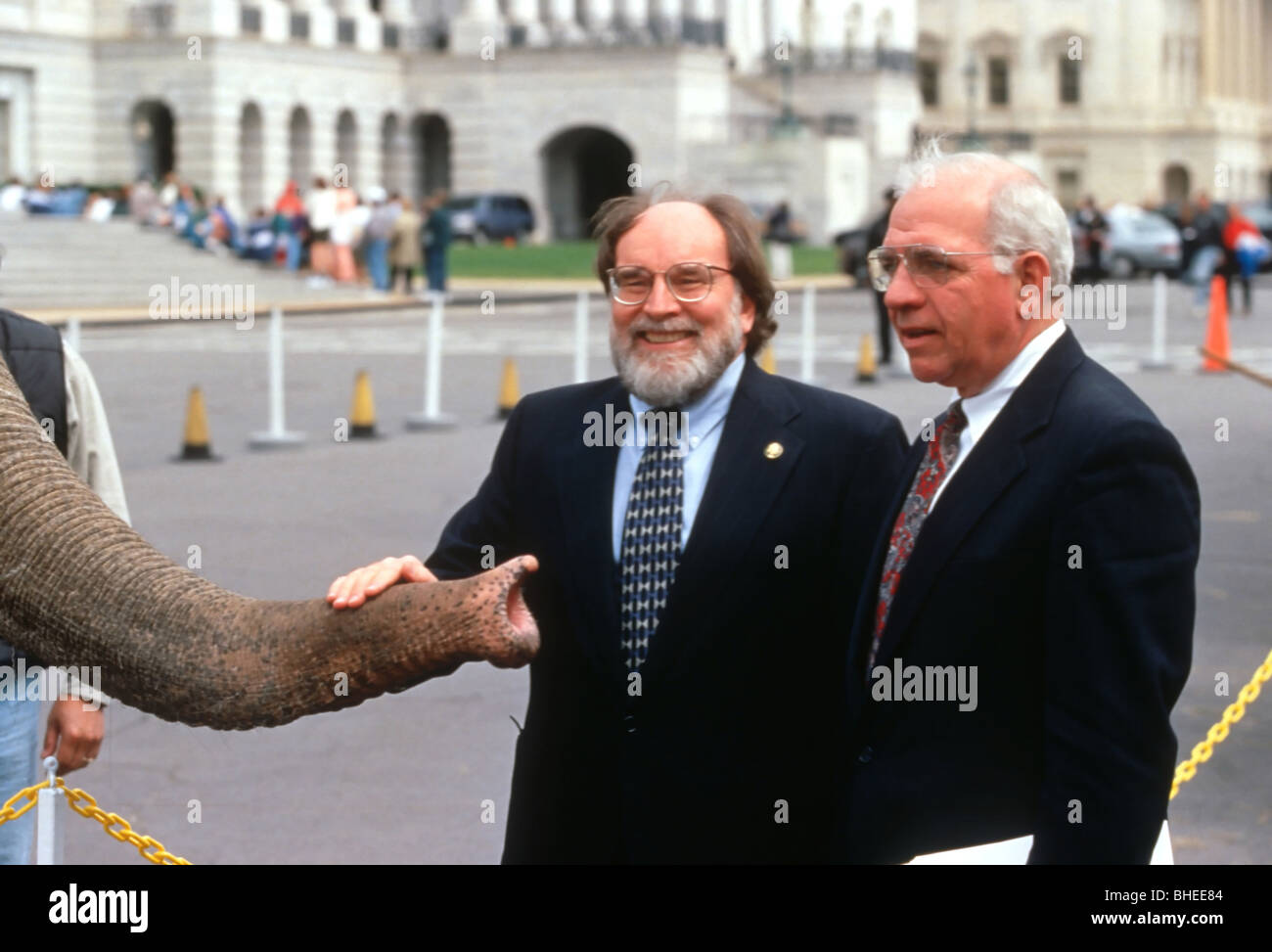 Congressmen Jim Saxton (R) and Neil Abercrombie view the trunk of a ...