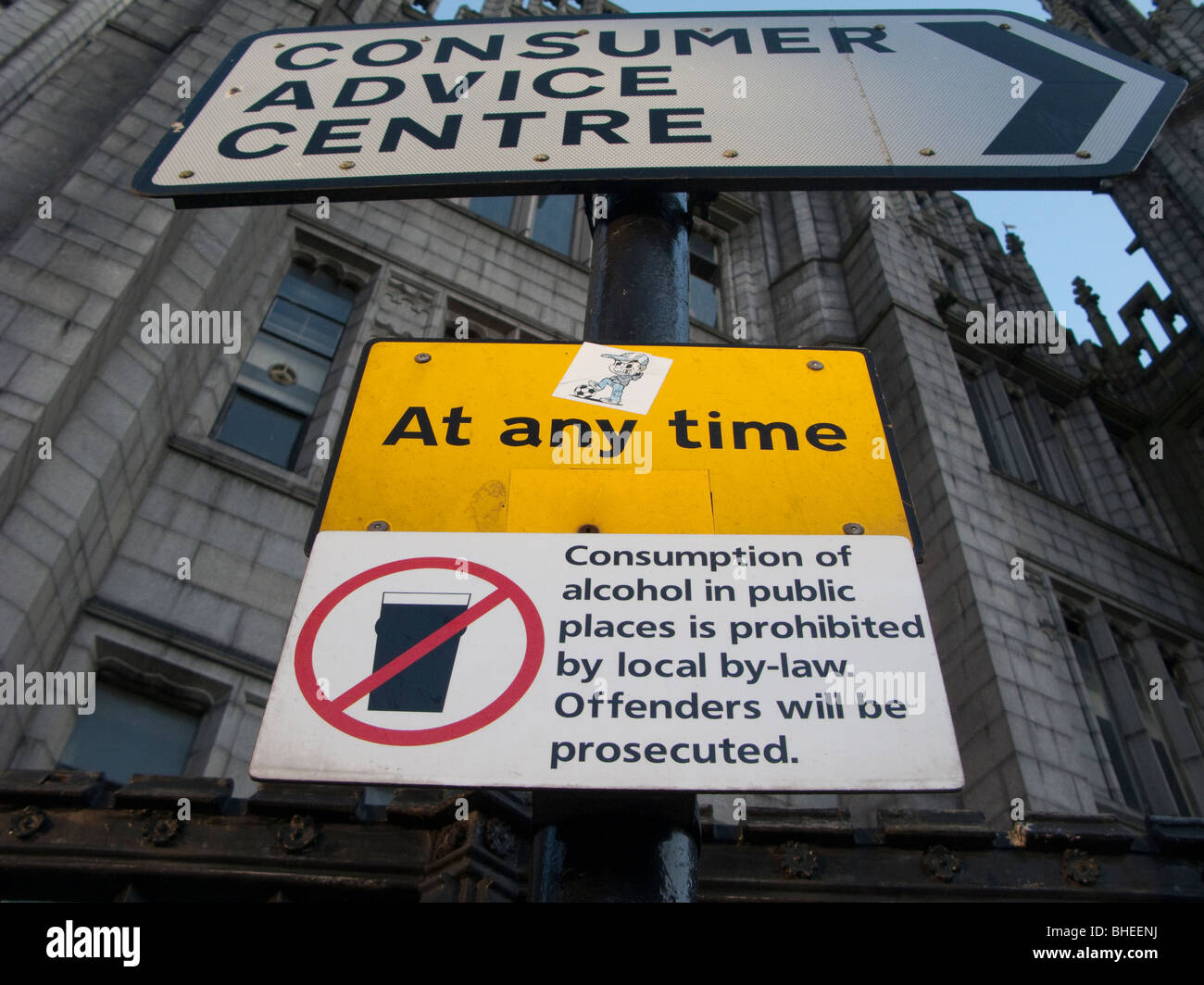 Consumer health advice hi-res stock photography and images - Alamy