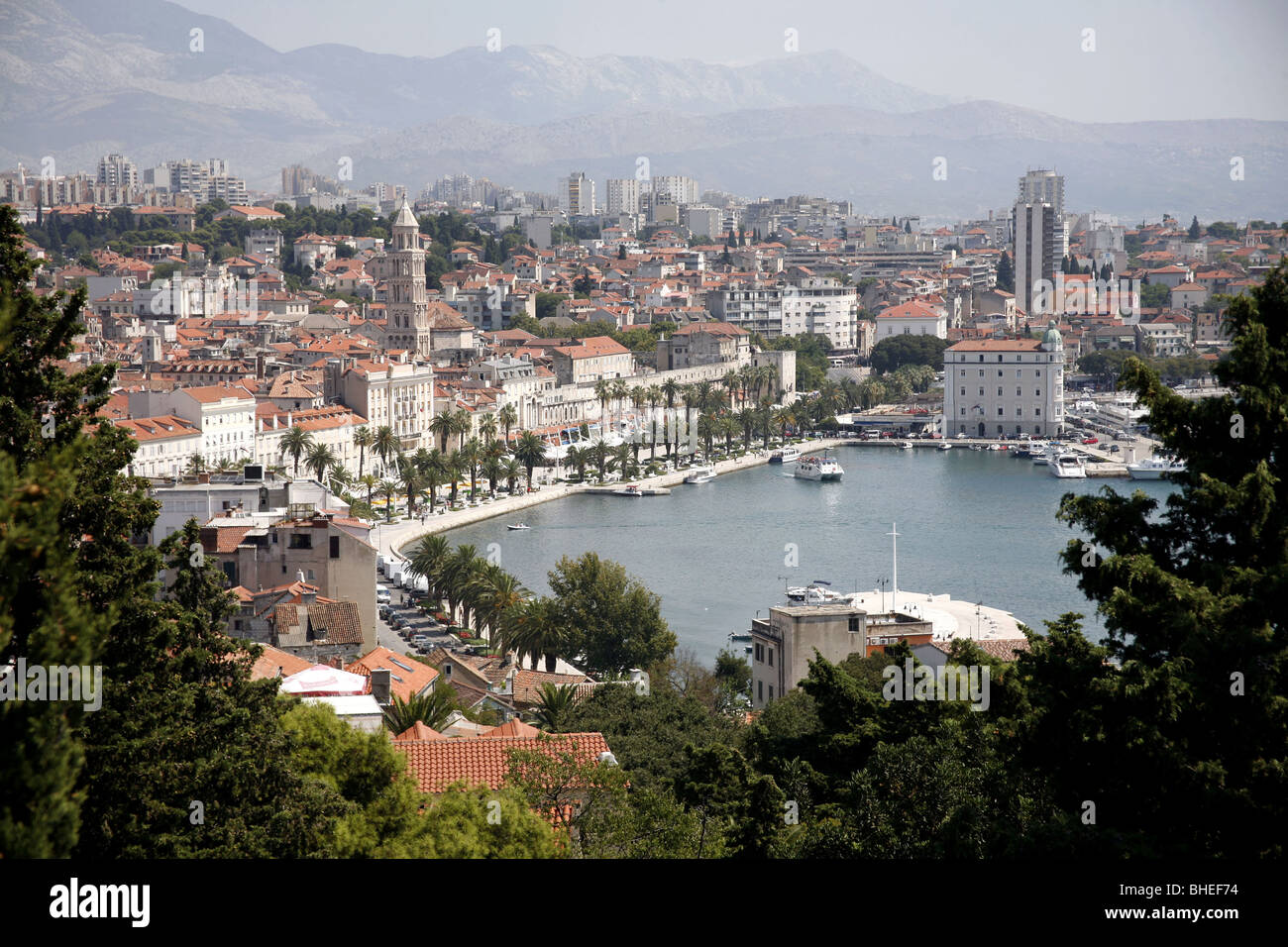 Split cities hi-res stock photography and images - Alamy