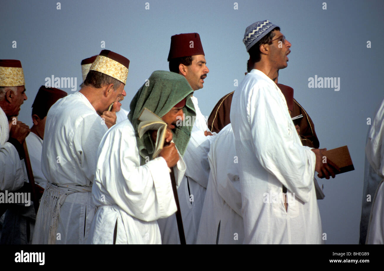 Samaria, Samaritan pilgrimage To Mount Gerizim, a prayer Stock Photo ...
