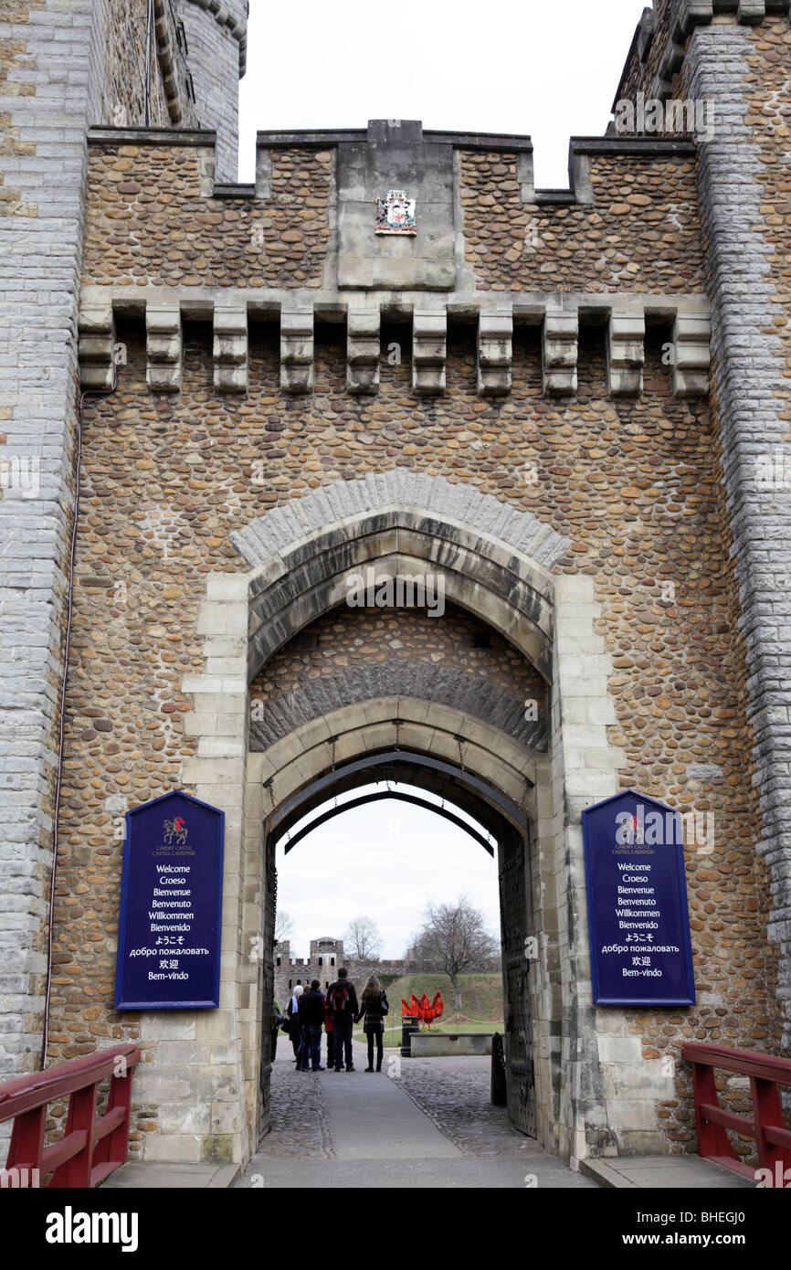 Cardiff castle winter hi-res stock photography and images - Alamy