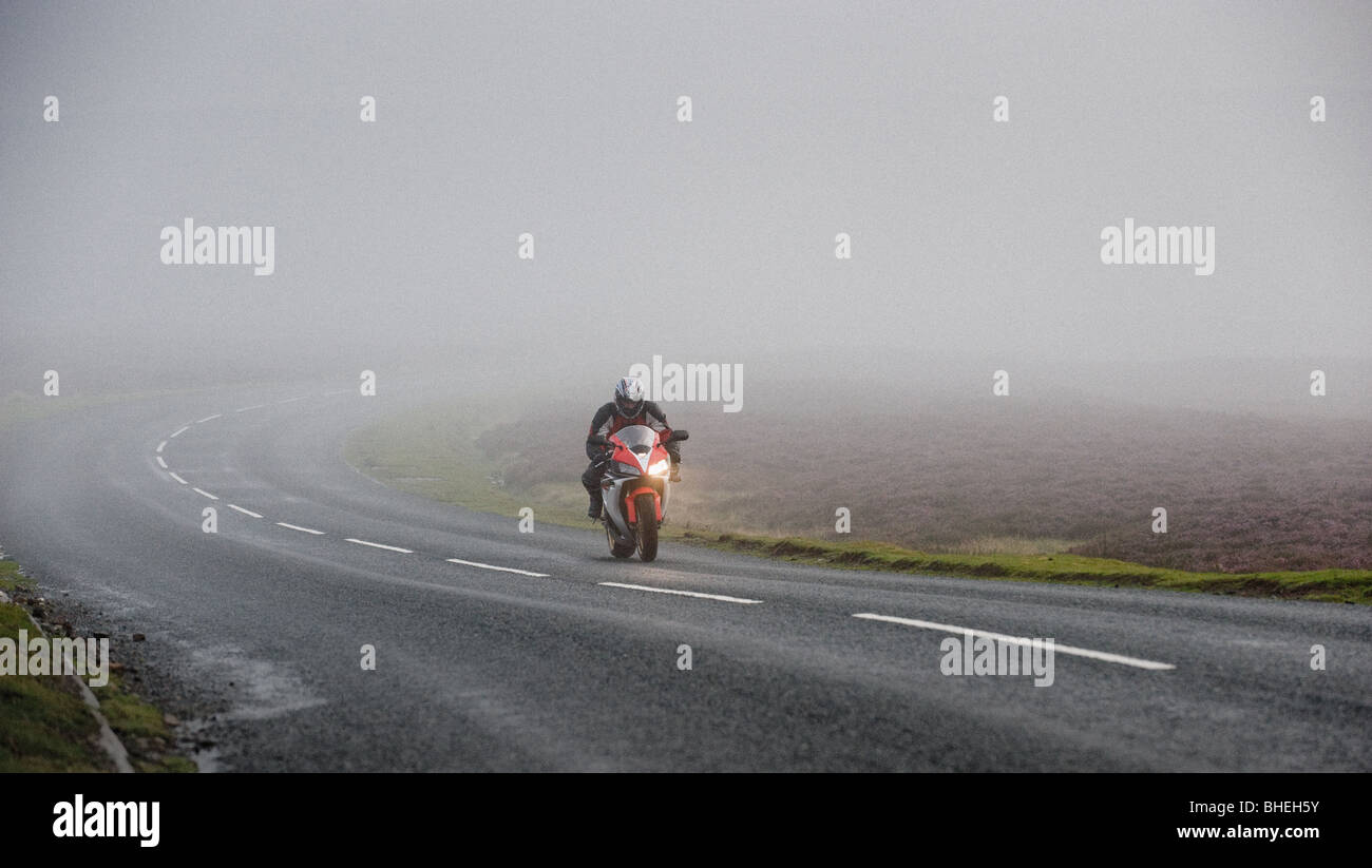 Mist and moors hi-res stock photography and images - Alamy