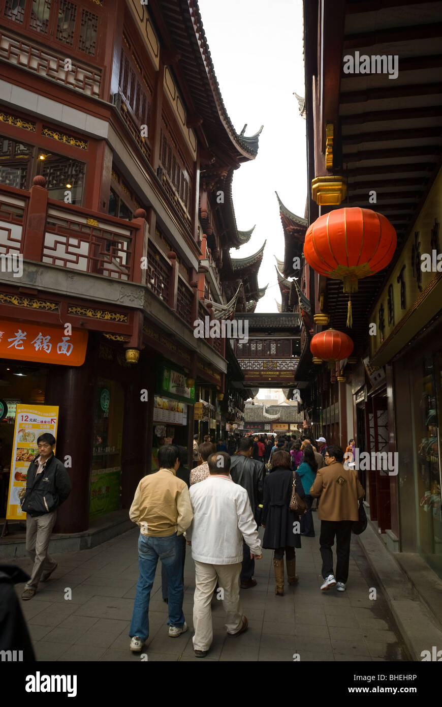 Yu Garden Bazaar in Shanghai, China, Asia Stock Photo - Alamy