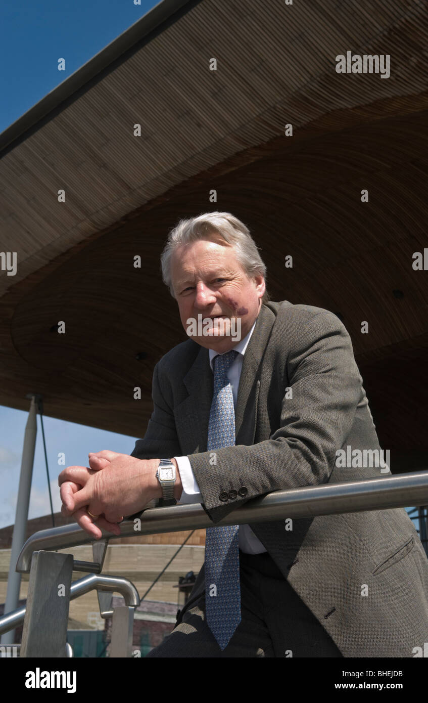 Lord Dafydd Elis-Thomas Presiding Officer in the Senedd of the National ...
