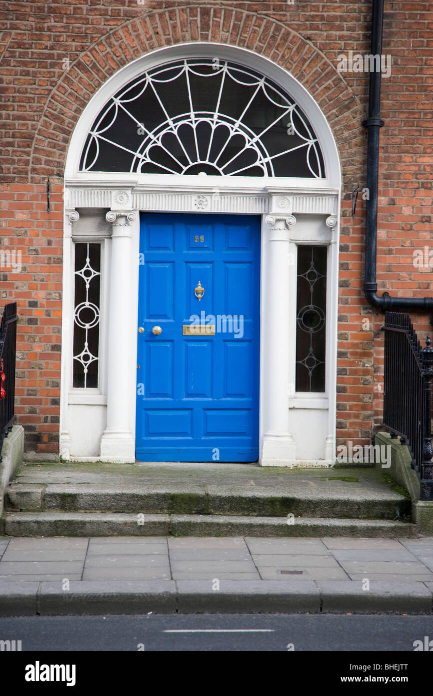 Leeson street dublin hi-res stock photography and images - Alamy