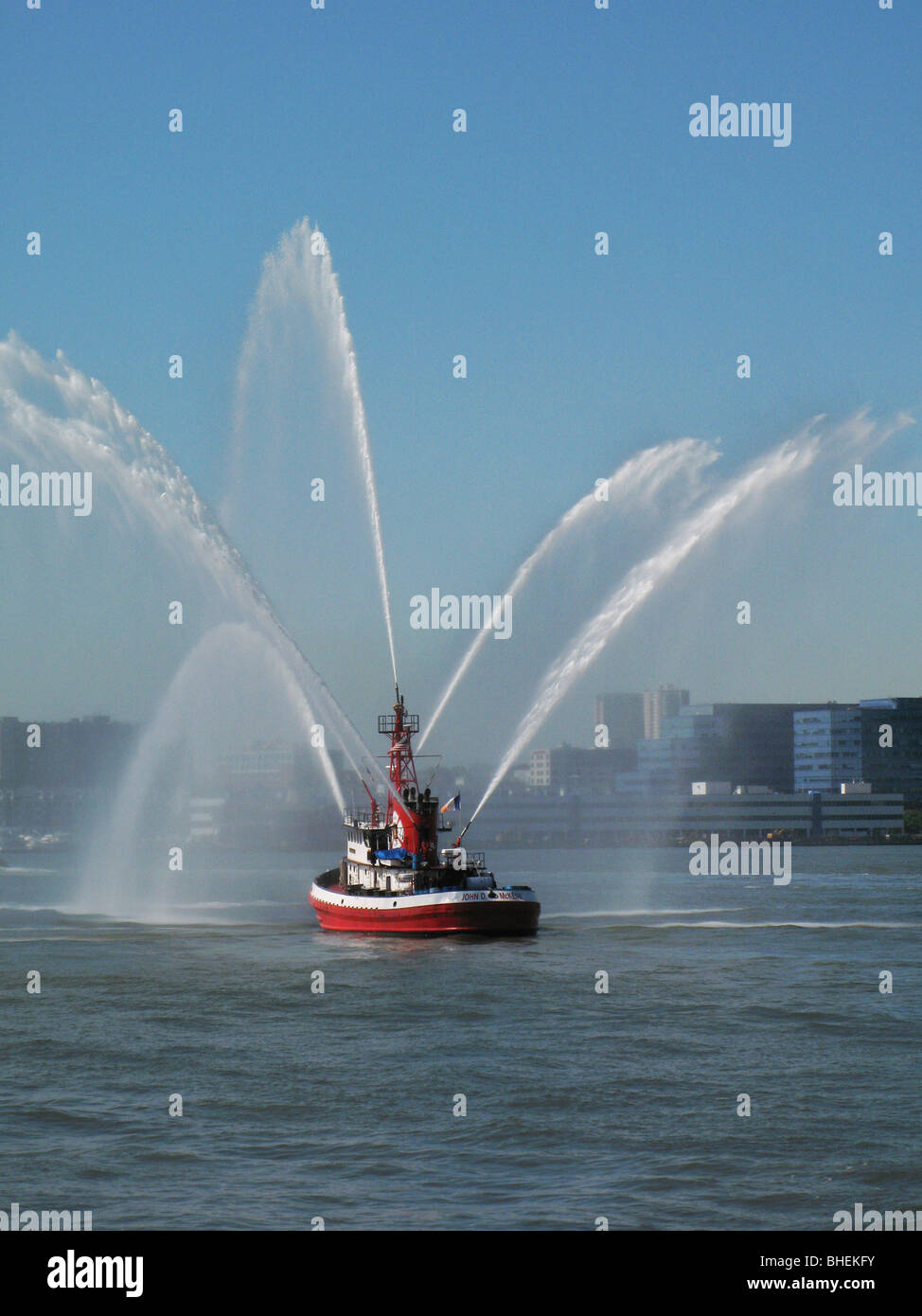 John harvey fireboat new york hi-res stock photography and images - Alamy