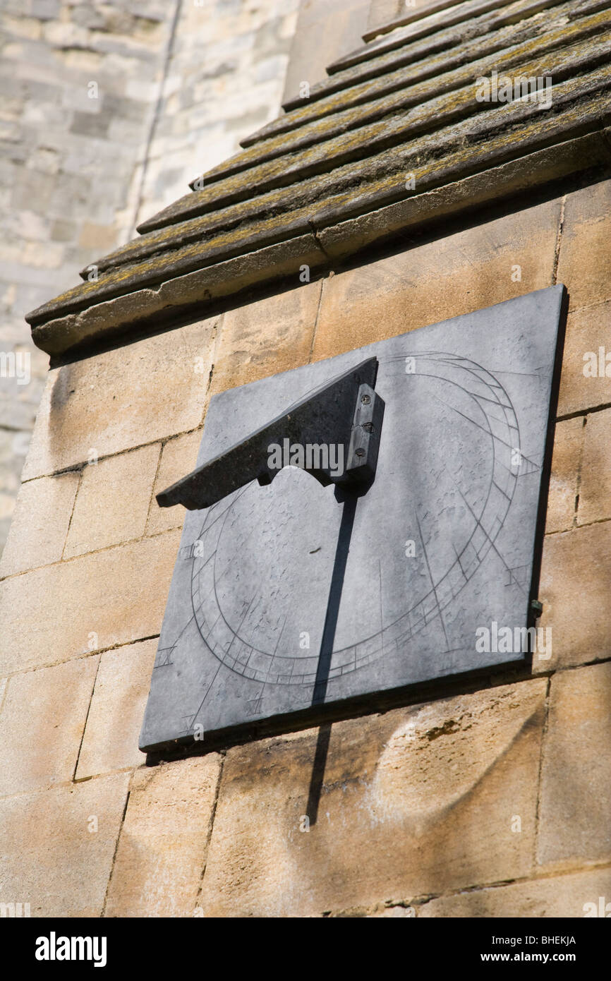 Sundial. Waltham Abbey Church. Essex. England, UK Stock Photo - Alamy