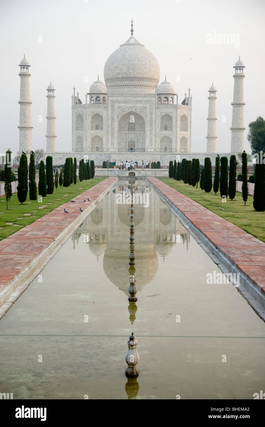 The Taj Majal at dawn Stock Photo - Alamy