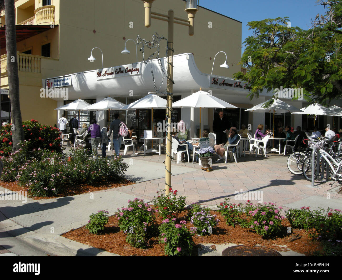 Fifth avenue coffee company hi-res stock photography and images - Alamy
