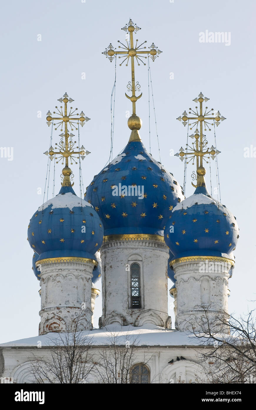 Blue onion domes of the Our Lady of Kazan church. Kolomenskoe Museum-Reserve. Moscow, Russia ...