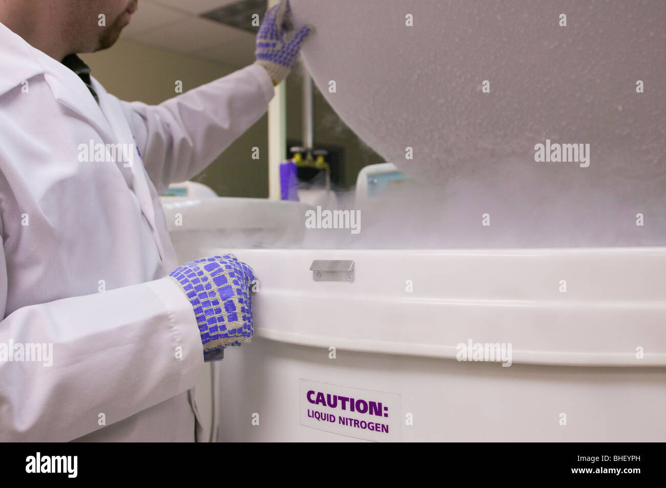 Cryogenic scientist hi-res stock photography and images - Alamy