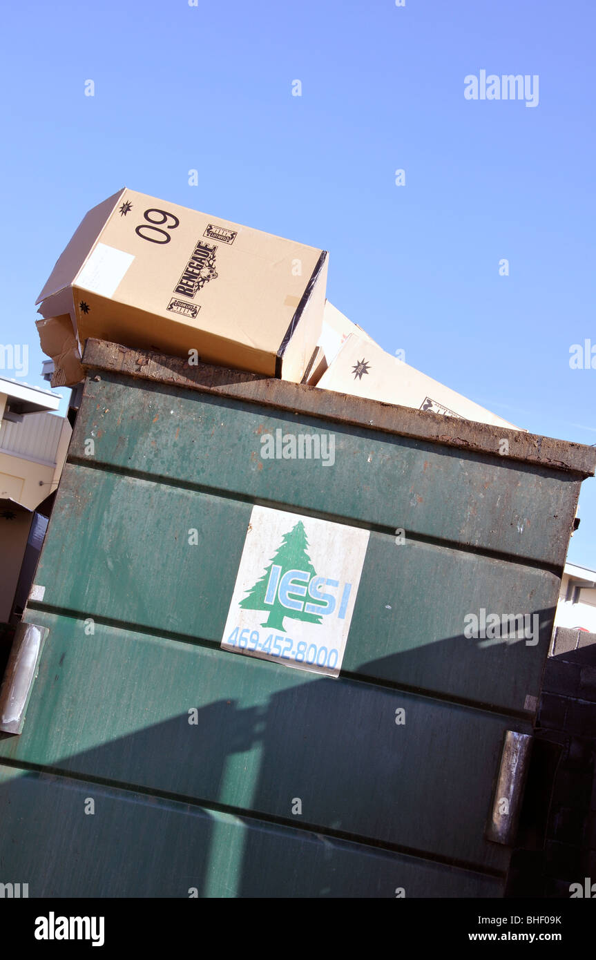 Loaded bins hi-res stock photography and images - Alamy