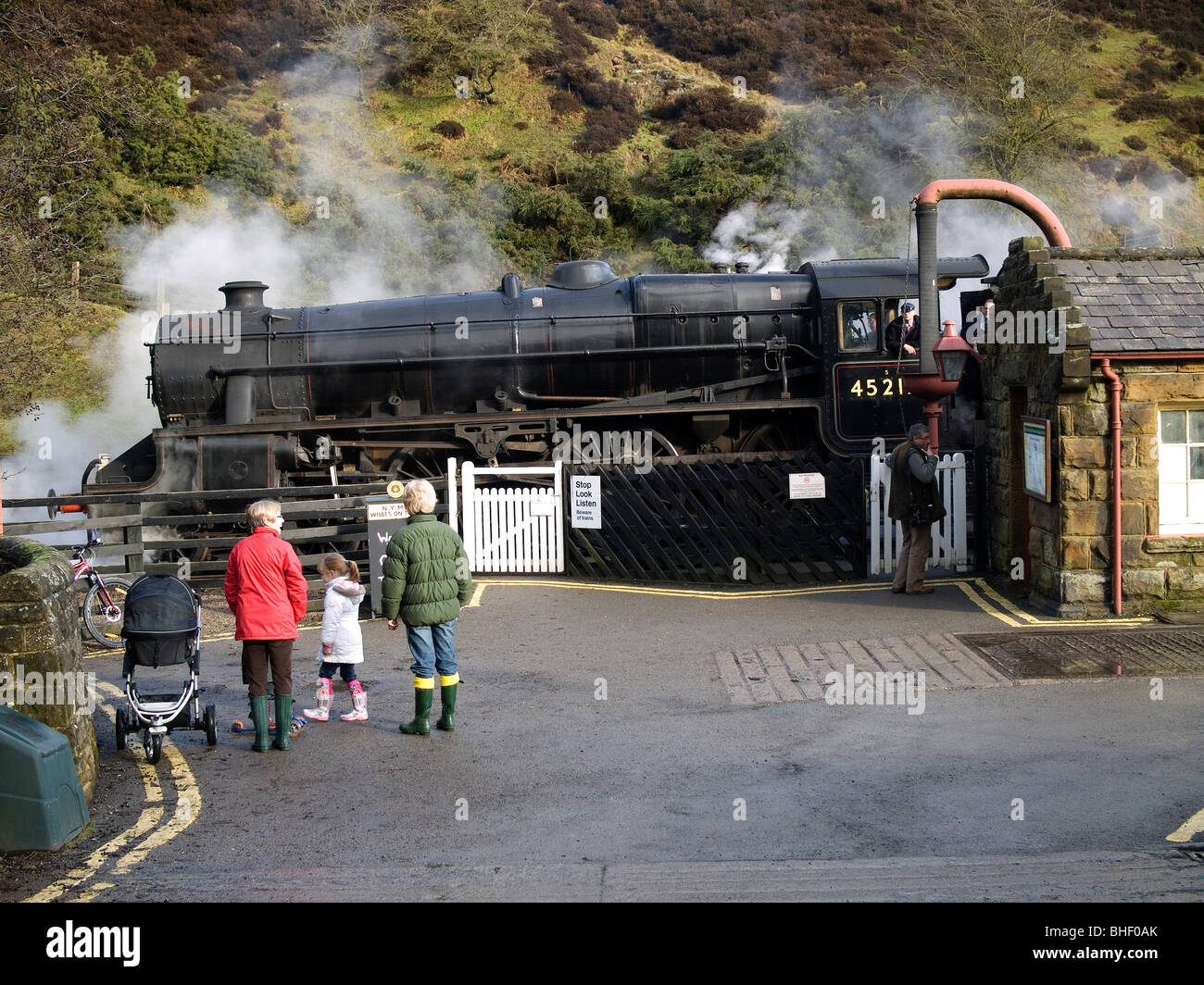 Lms steam locomotive hi-res stock photography and images - Alamy