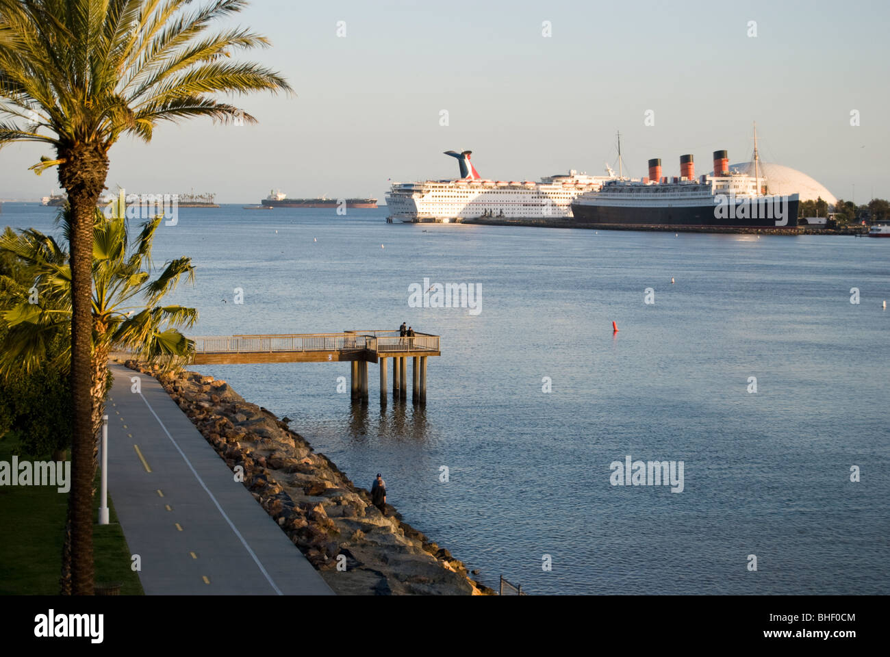 Long beach california boardwalk hi-res stock photography and images - Alamy