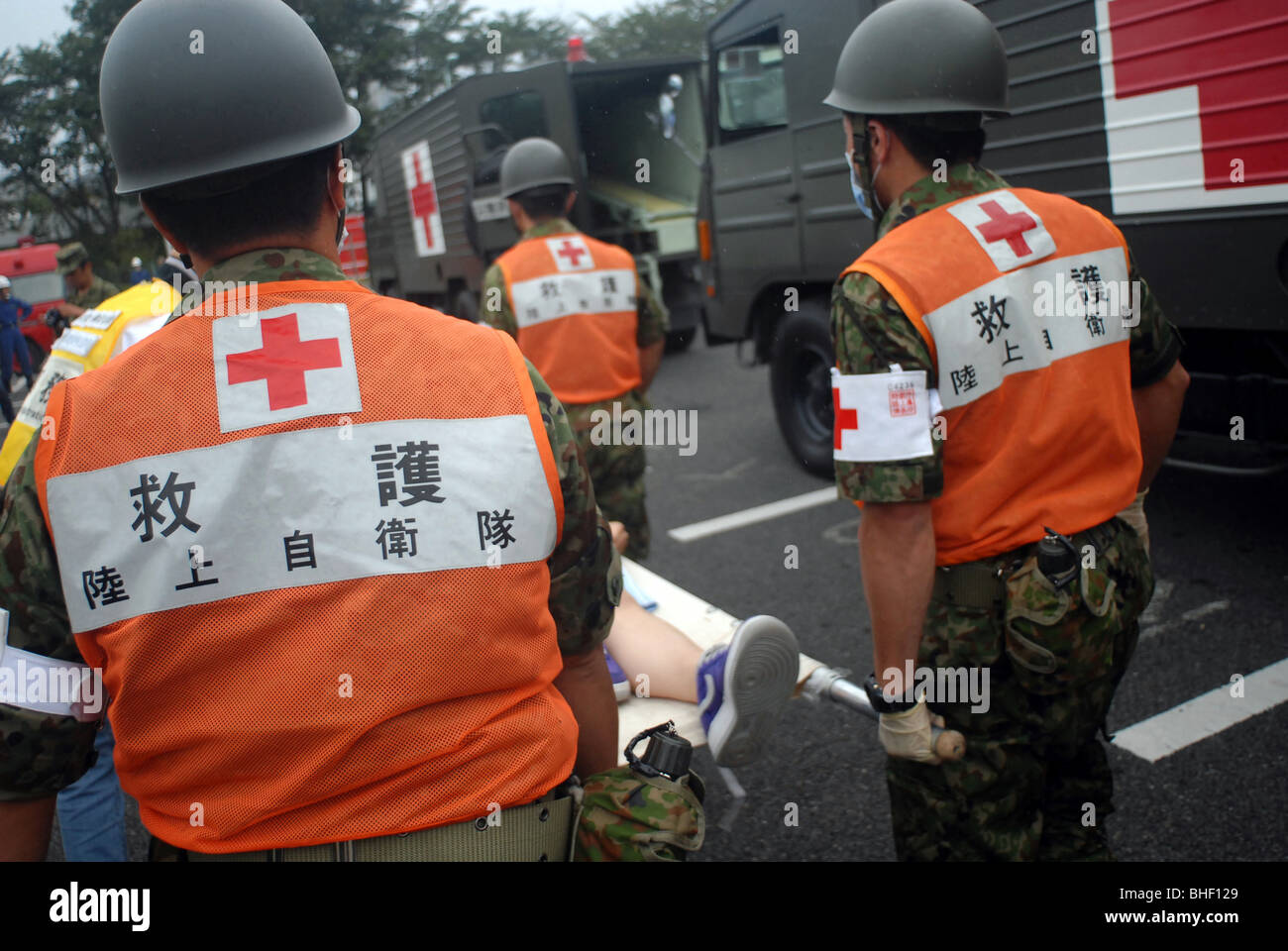 Earthquake simulation hi-res stock photography and images - Alamy