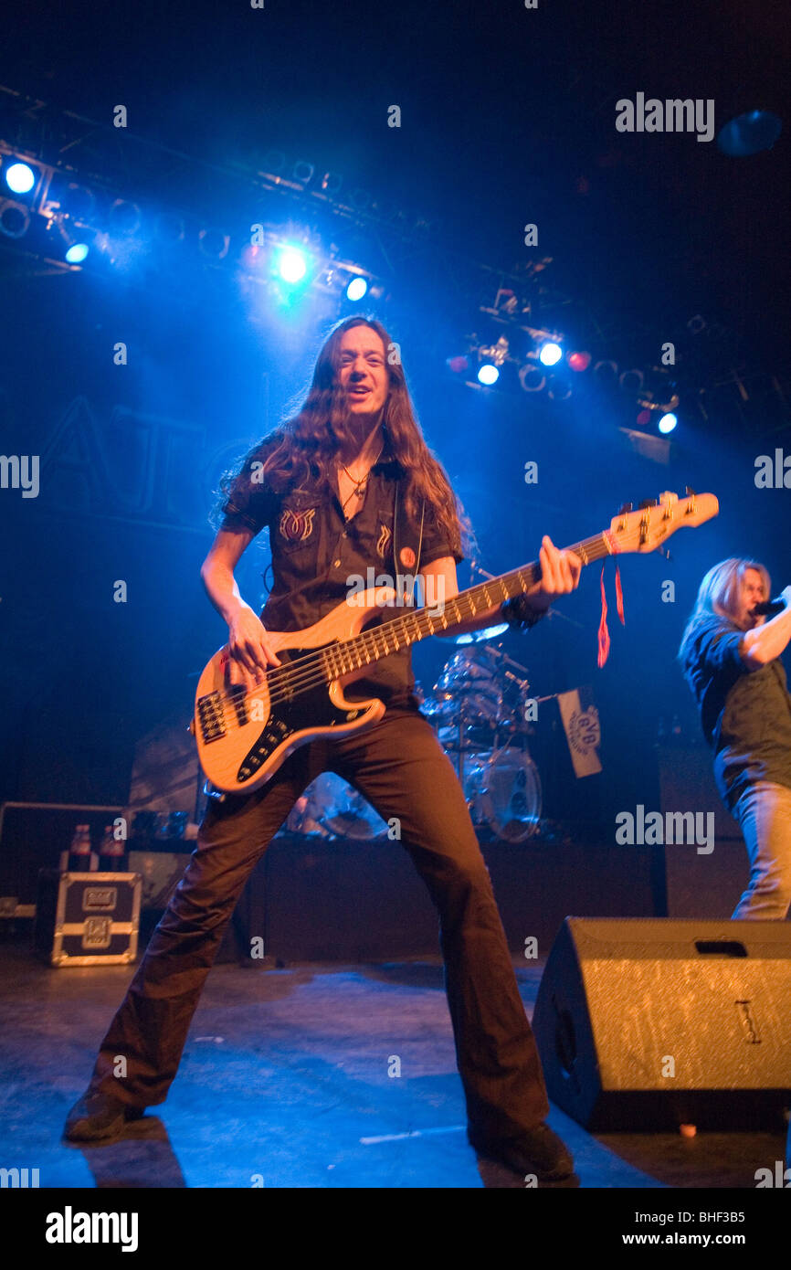 Power metal hi-res stock photography and images - Alamy