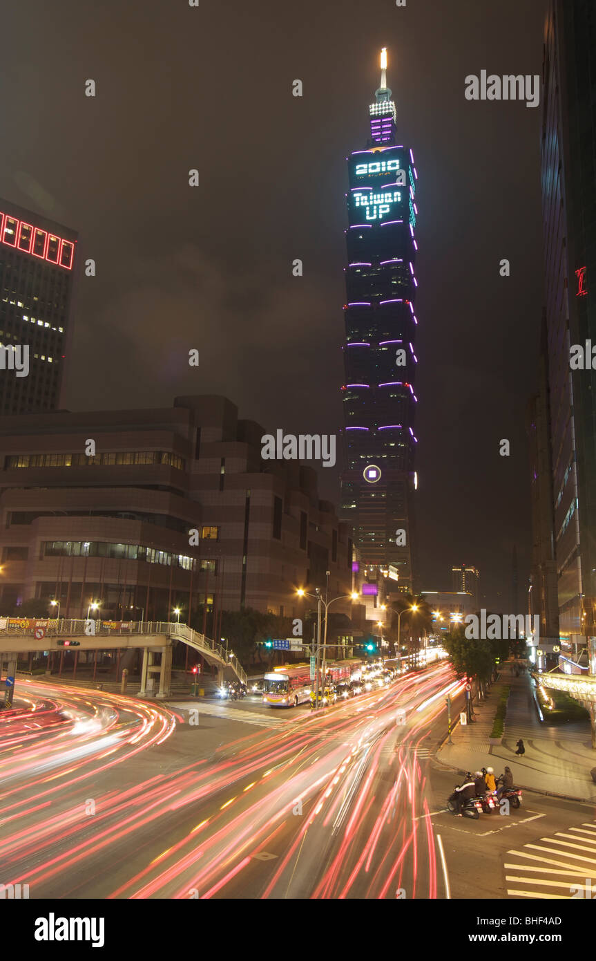 101 taiwan building night hi-res stock photography and images - Alamy