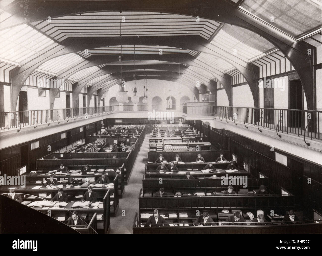 1900 office hi-res stock photography and images - Alamy