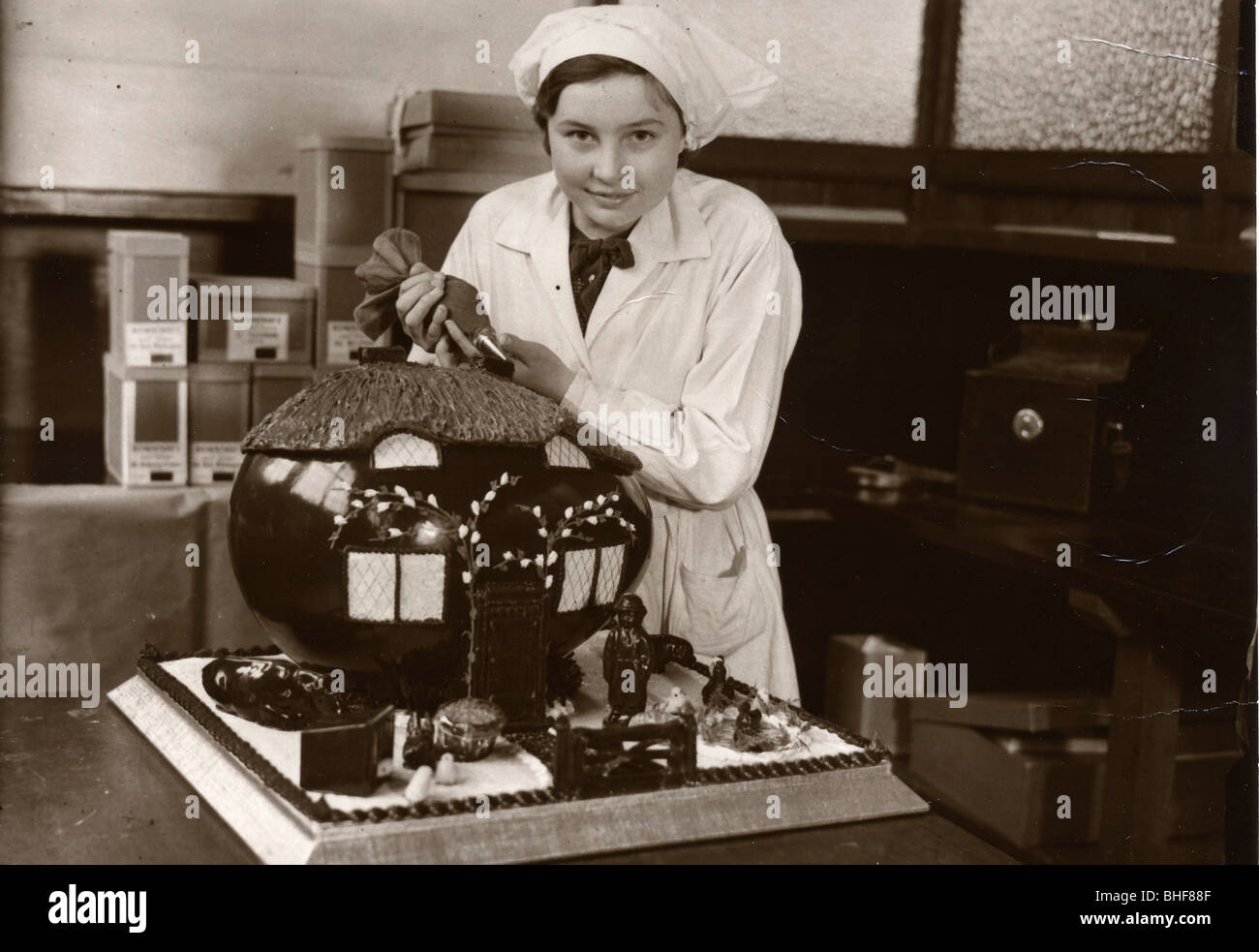 Rowntree factory york easter hi-res stock photography and images - Alamy