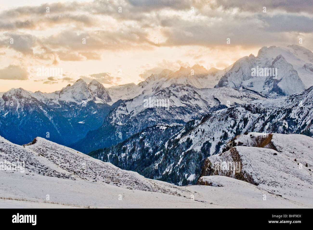 Snow-covered Dolomites near Giau Pass, Trentino-Alto Adige/Suedtirol ...
