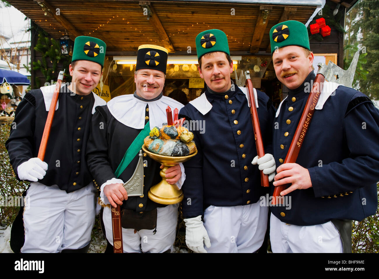 Seiffen christmas market hi-res stock photography and images - Alamy
