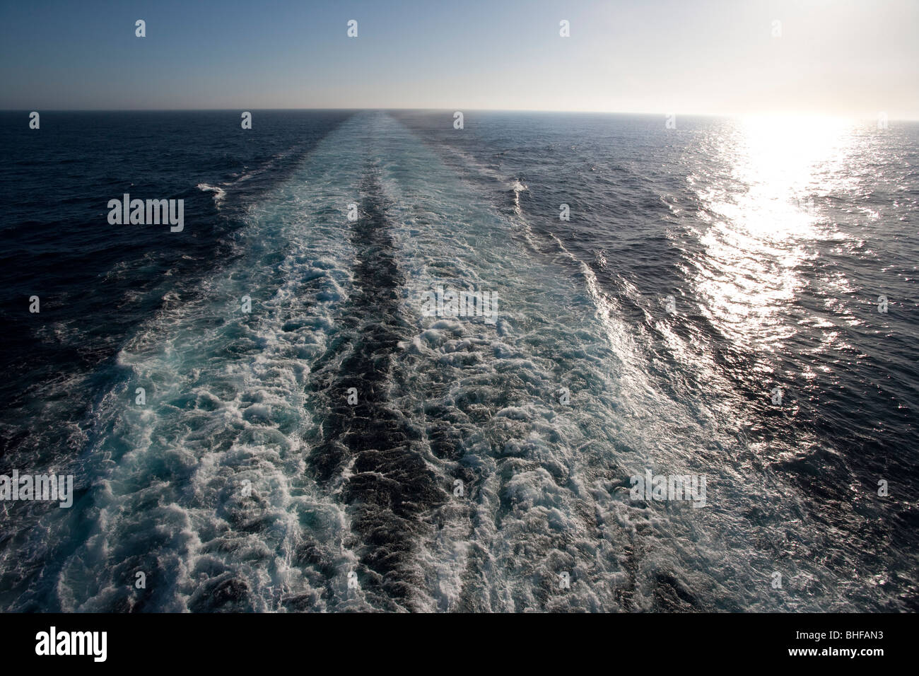 Cruise ship Queen Mary 2 stern with blackwash, Atlantic ocean ...