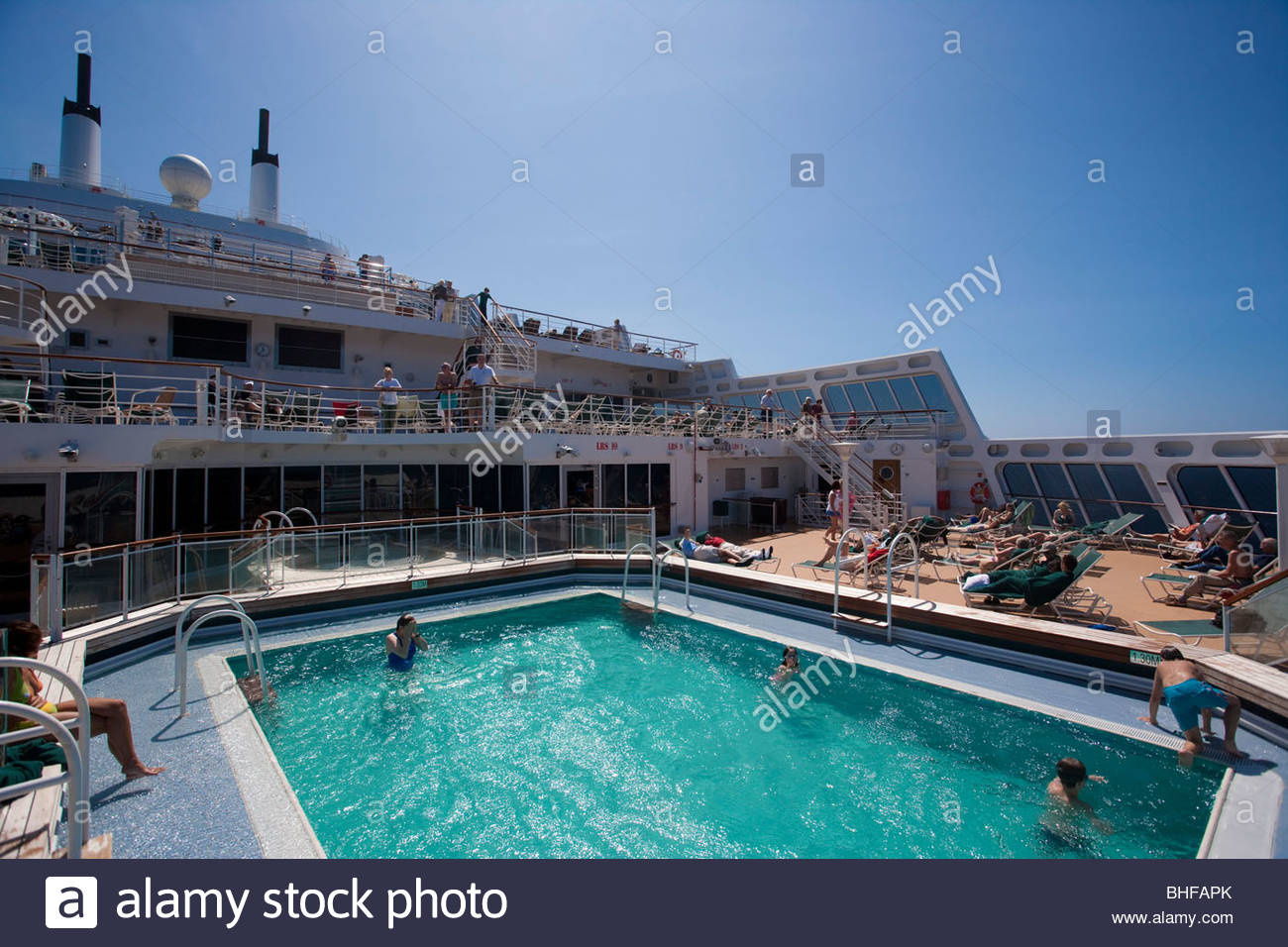 Mary Pool High Resolution Stock Photography and Images - Alamy
