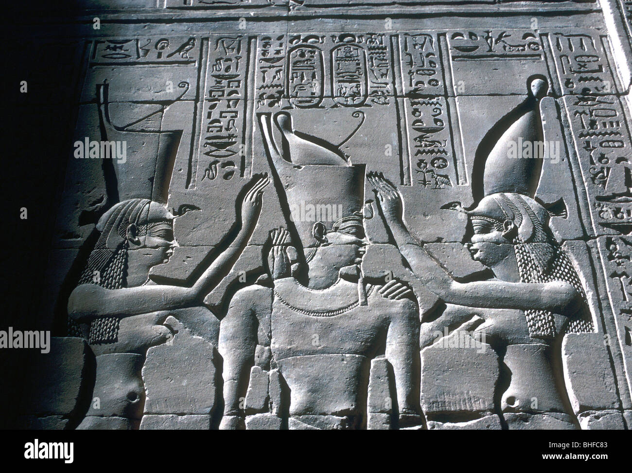 Pharaoh crown red white hi-res stock photography and images - Alamy