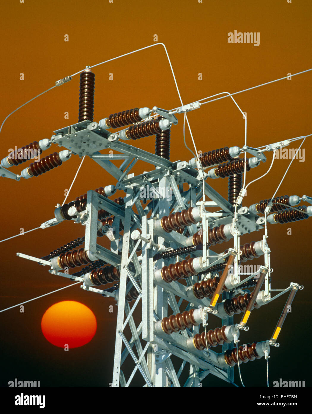 Illustration of pylon & sun Stock Photo - Alamy
